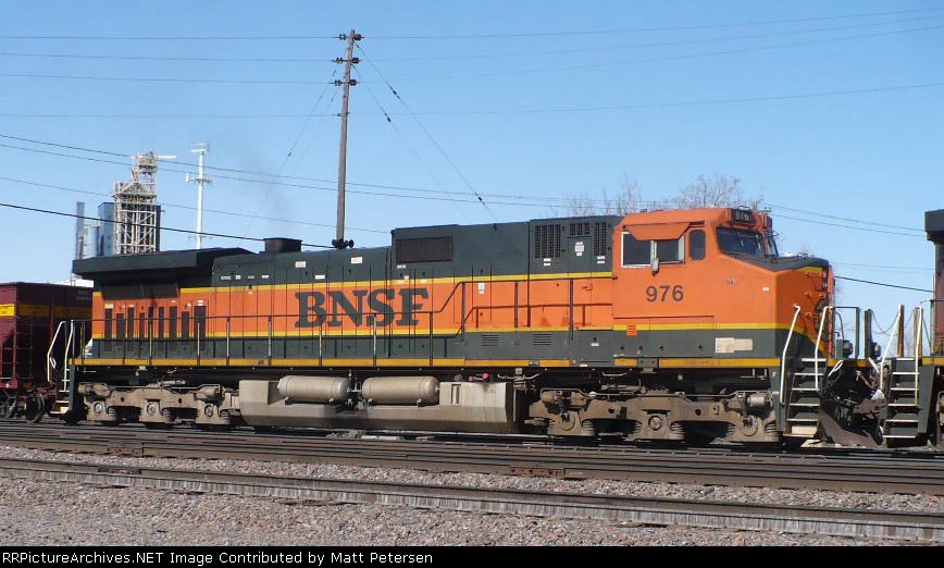 BNSF 976